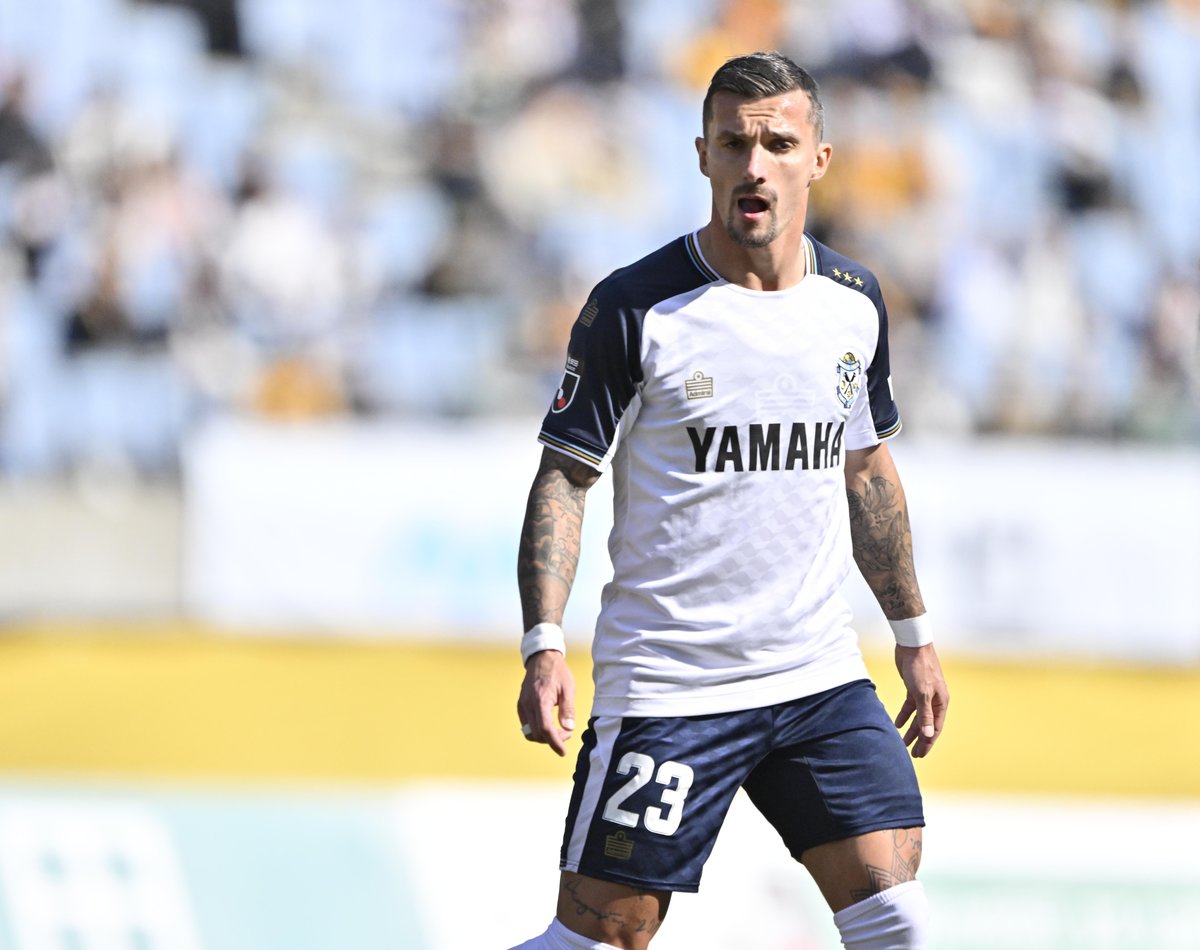 【2025年J2前半戦ベストイレブン】躍進の2位・水戸ホーリーホック、3位・RB大宮アルディージャから複数人選出 右MFは前半戦のアシスト王【GK・DF・MF編】【戸塚啓のJ2のミカタ ...