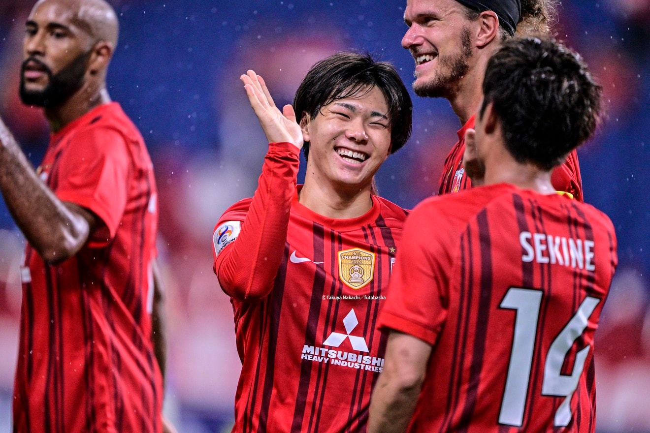 浦和MF早川隼平が「タカくんを狙った訳ではないのですが」とACLハノイ戦のアシスト場面で関根に感謝したワケ。「勝ち続けるしかない」とリーグ＆ルヴァン優勝見据える | サッカー批評Web