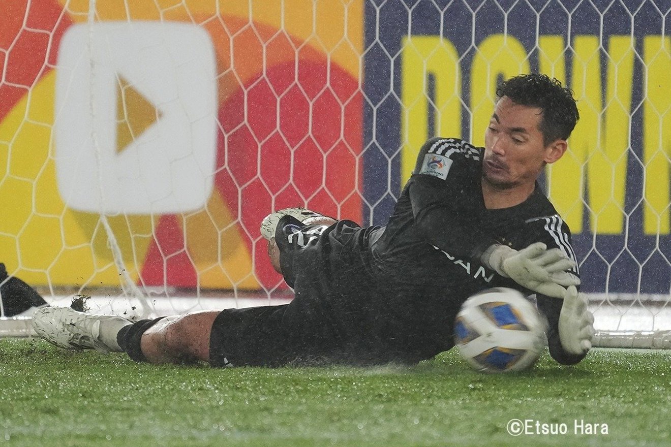 2度のPK 、GKポープ・ウィリアムの退場｢レフリーに壊された｣決勝第2戦【横浜F・マリノスACL準優勝｢勝負の分かれ目｣とACLでの｢今後の戦い方｣】(1) | サッカー批評Web