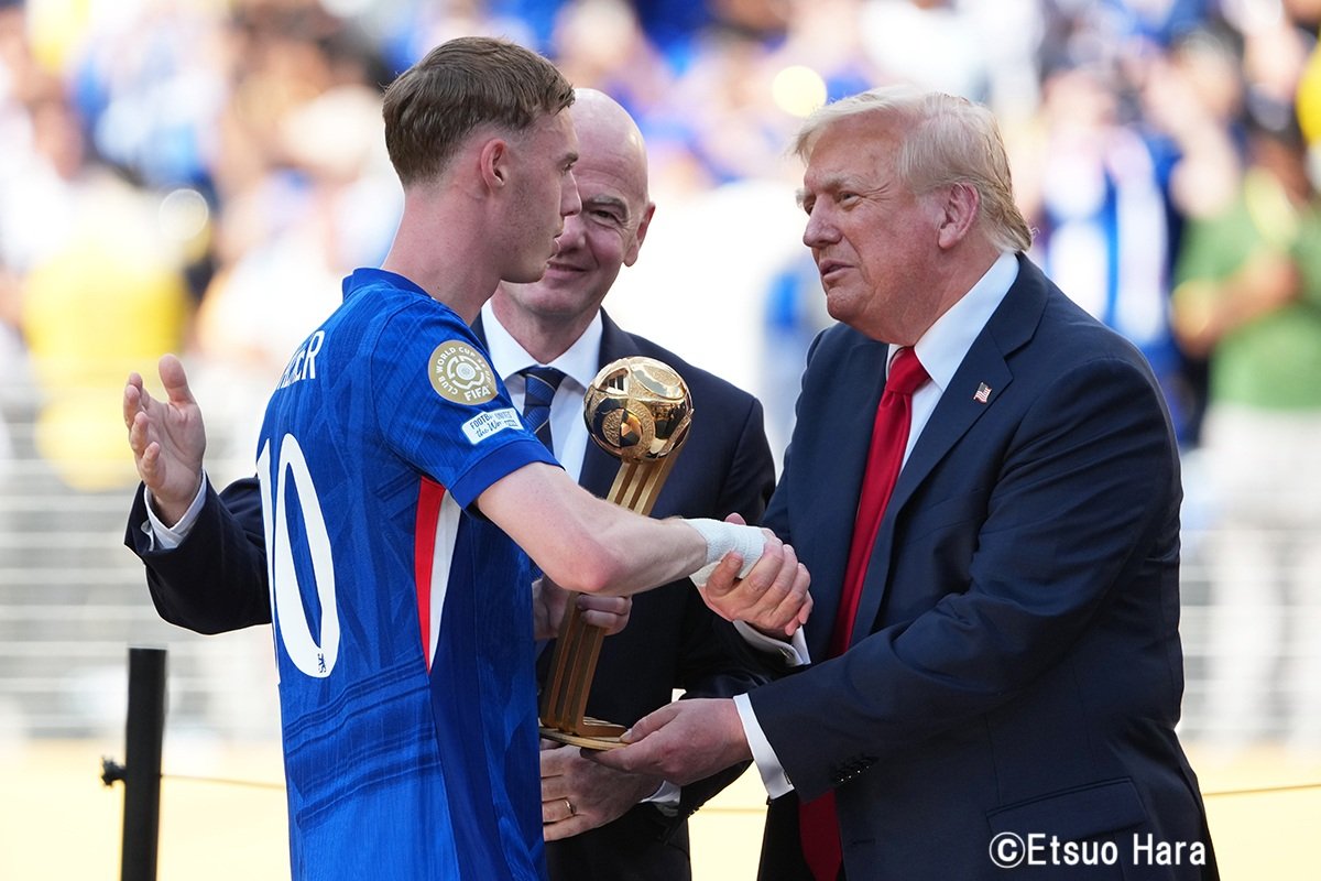 (3ページ目) 権力と金に尻尾を振るFIFA！3か国開催で｢75％の試合｣がアメリカ開催、公認のチケット転売で｢30％の手数料｣の厚顔 ...