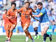 【J2「我慢」】首位・清水エスパルス、横浜FCとの「矛盾対決」で黒星 MF乾貴士復帰も横浜のロングボール＆圧力戦略に屈する【戸塚啓のJ2のミカタ】(1) | 概要 | Jリーグ・国内 ...