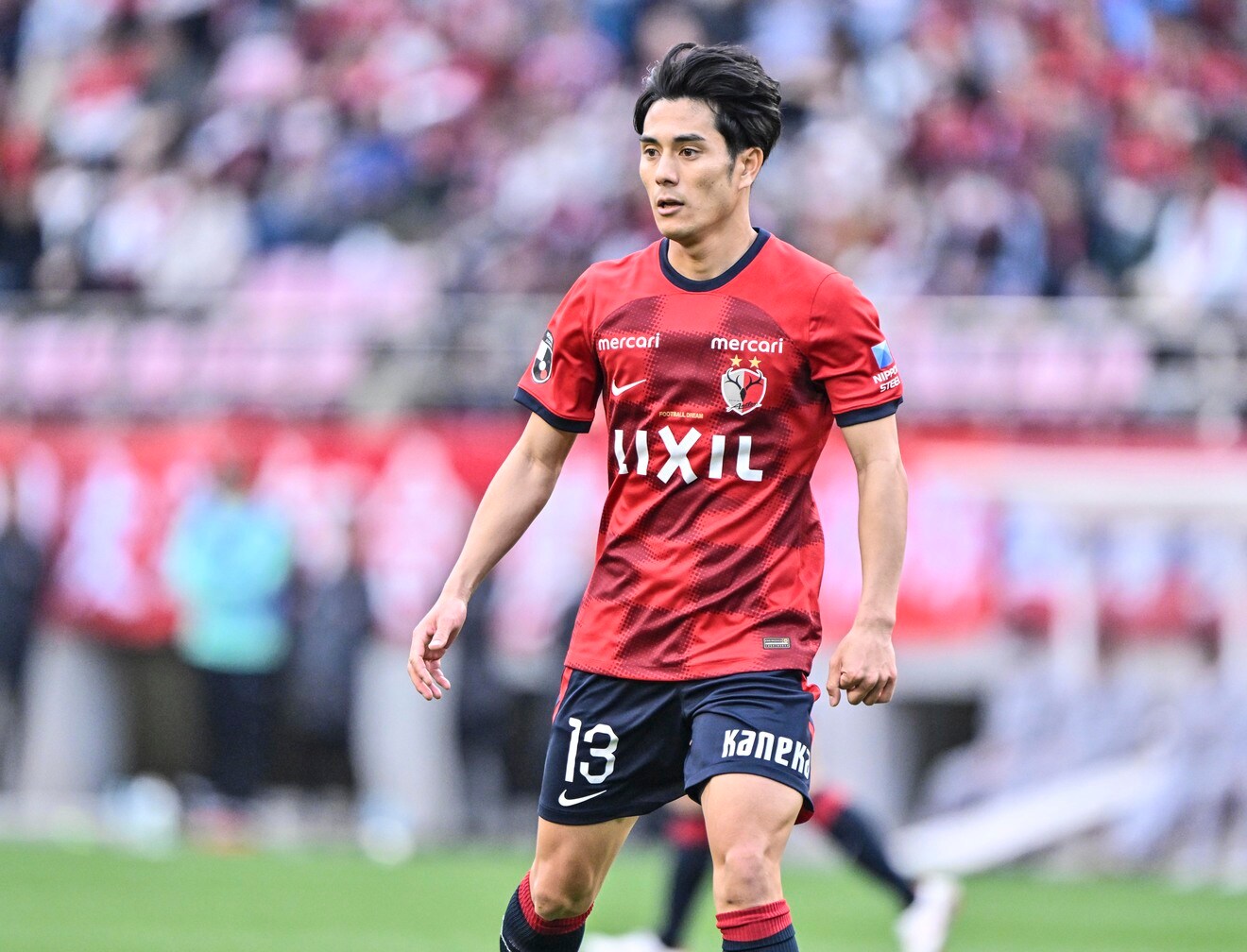 「獲り方えげつな」「正しくサムライ」J1鹿島の新ボランチMF知念慶の“居合い抜き”ボール奪取が必見！「紛れもないデュエルキング」「これもう満男なんよ」などの声 | サッカー批評Web