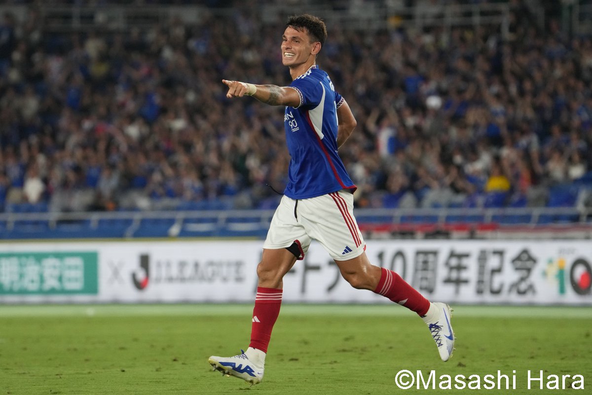 【2025年J2「開幕前診断」V・ファーレン長崎編】山形からJ2屈指の守護神を獲得、横浜F・マリノスからはブラジル人CBを補強で失点数減へ【戸塚啓のJ2のミカタ】(1) | サッカー批評Web