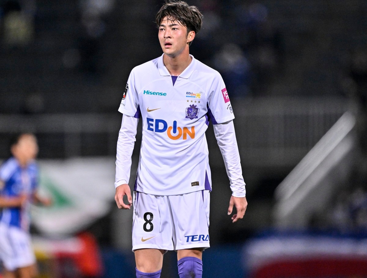 「今月のベストゴール狙える」J1広島の昨年の最優秀ゴール賞受賞MFが決めた低弾道FKが「アイデア勝ちですわ」と称賛！ ゴール後の口元隠し反応に「かわいすぎ〜〜〜!!!」の声 | 概要 | J ...