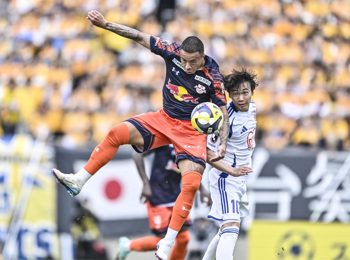 【2025年J2「第15節」RB大宮アルディージャVSベガルタ仙「徹底分析」】快勝の大宮を支える試合終盤に強さを増すブラジル人CB J1自動昇格ペースに【戸塚啓のJ2のミカタ】(2 ...